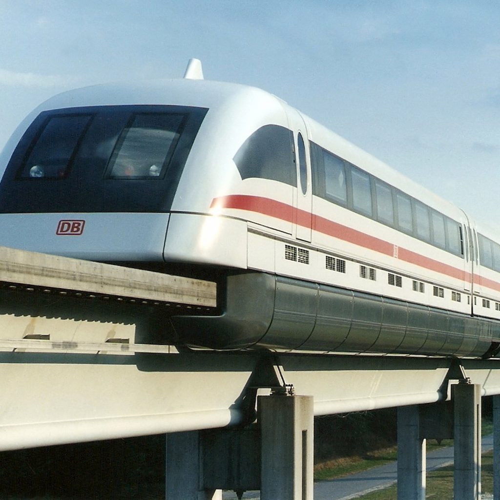 Magnetbahnen deutlich leichter als konventionelle Züge - magnetbahn.de